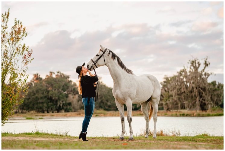 What to Wear for a Horse & Rider Photoshoot - shellywilliamsphotography.com